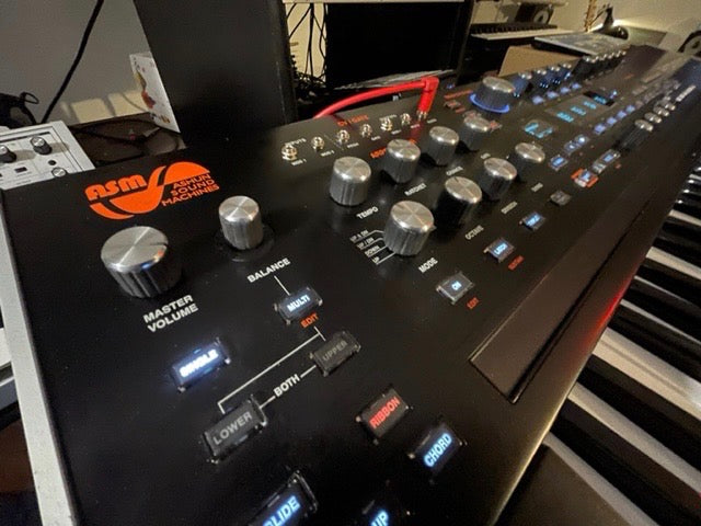 HYDRASYNTH DELUXE – ROBOTSPEAk